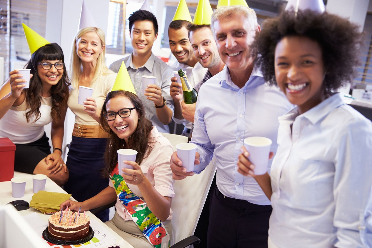 6 Creative Ways To Celebrate Your Boss s Birthday